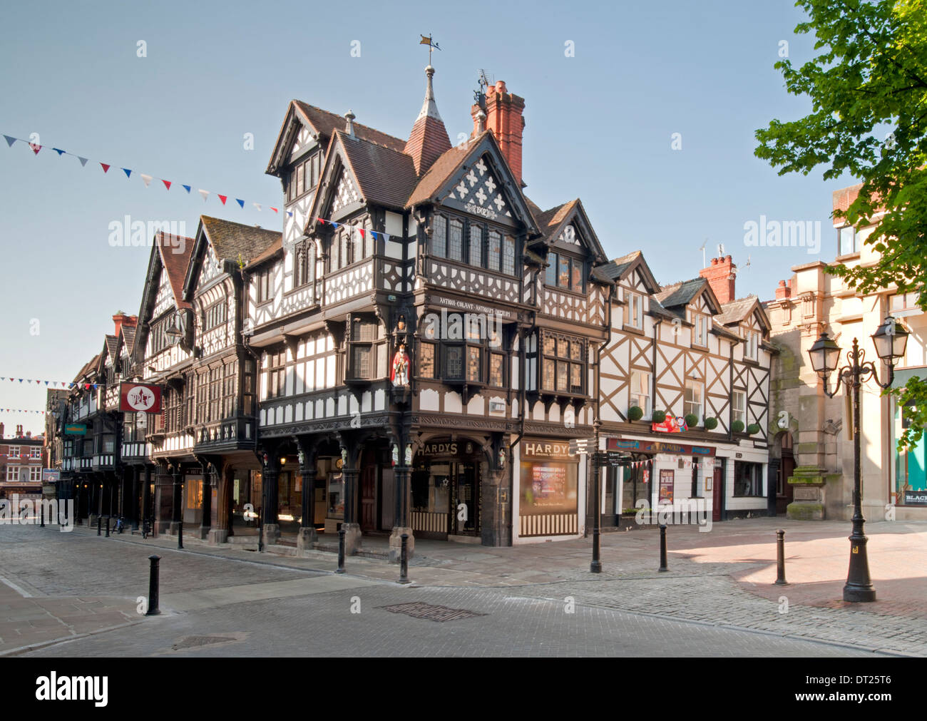 Northgate street chester rows hi-res stock photography and images - Alamy