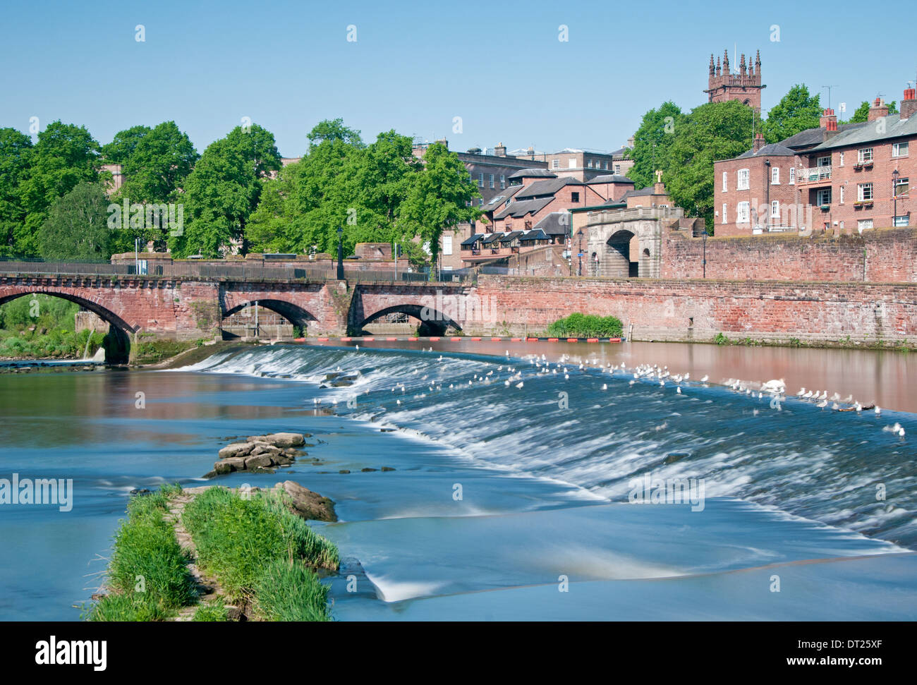 Old Dee Bridge Stock Photos & Old Dee Bridge Stock Images - Alamy