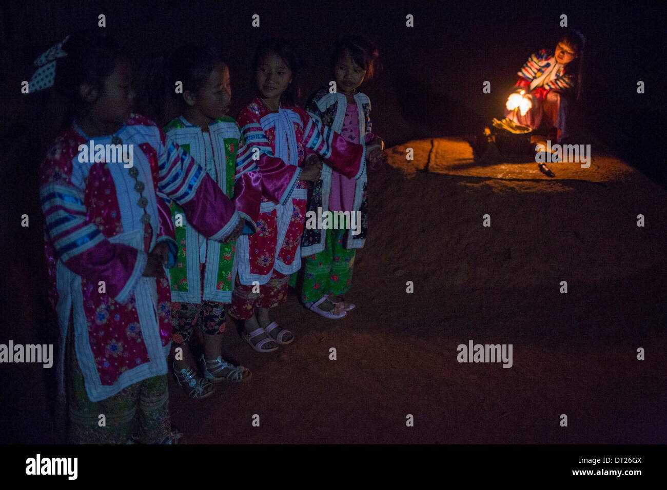 Lahu dance hi-res stock photography and images - Alamy