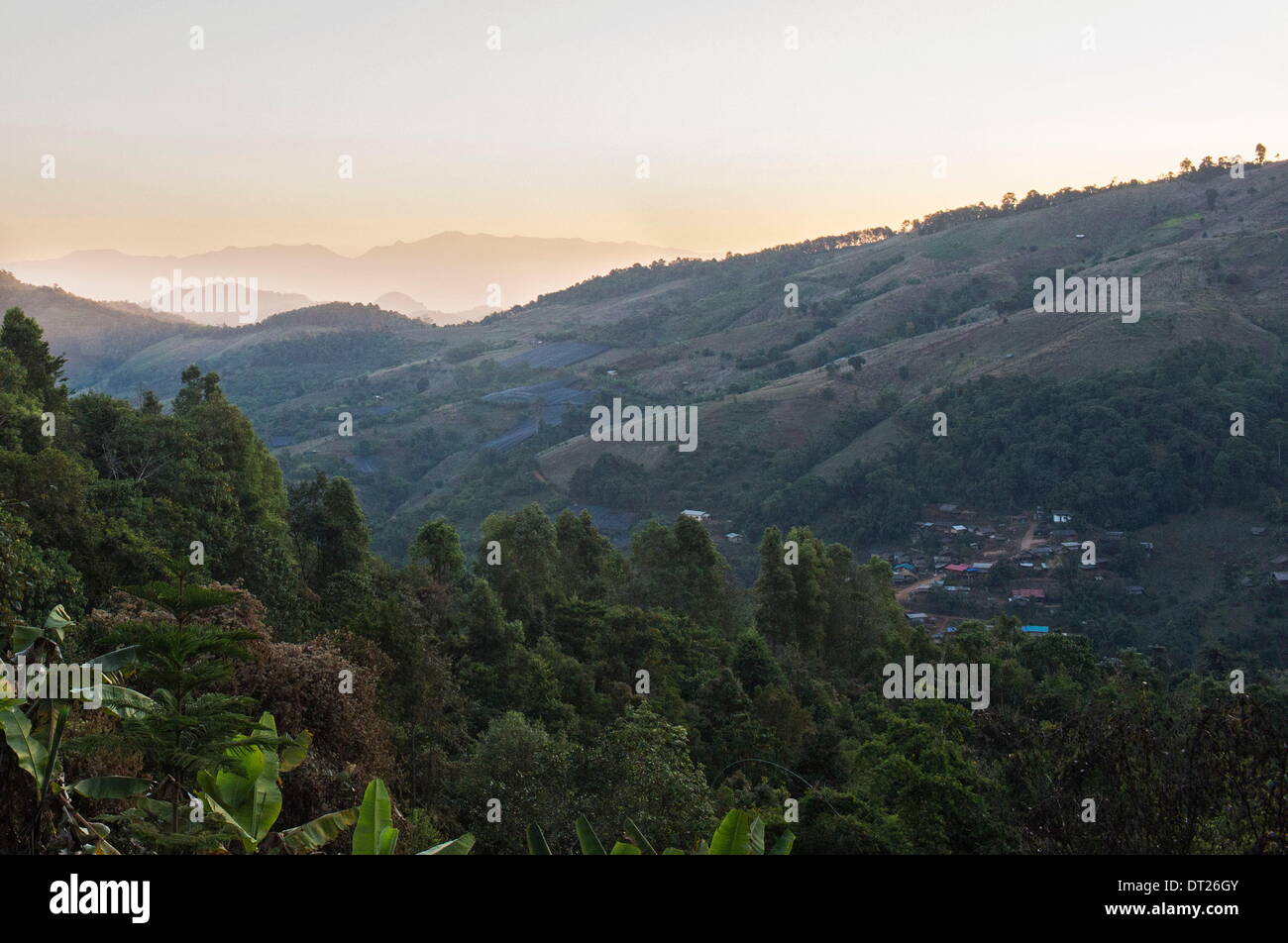 Lahu dance hi-res stock photography and images - Alamy