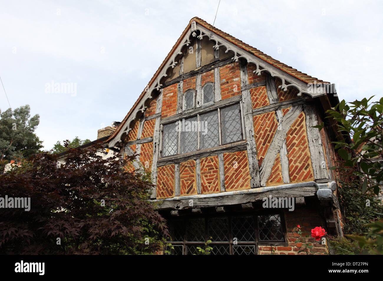 Timber framed gable hi-res stock photography and images - Alamy