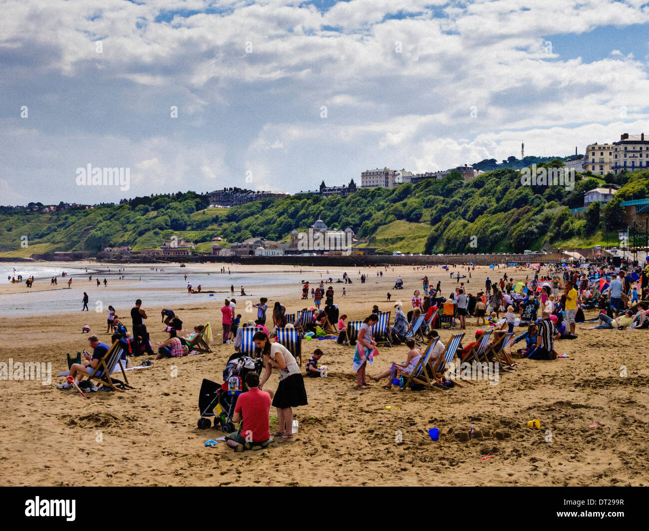 Scarborough beach deckchairs hi-res stock photography and images - Alamy