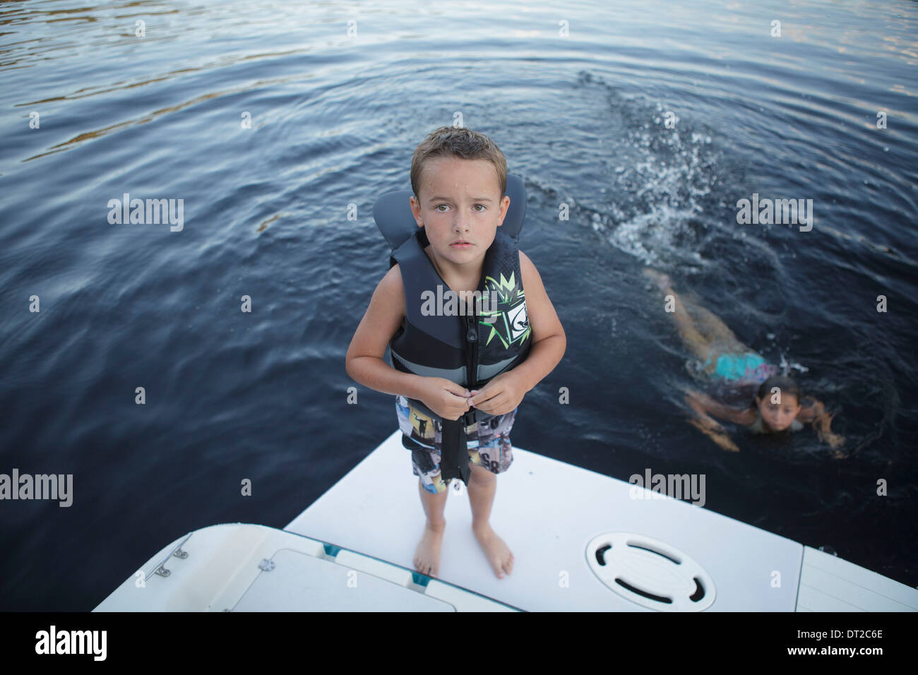 Scared back hi-res stock photography and images - Alamy