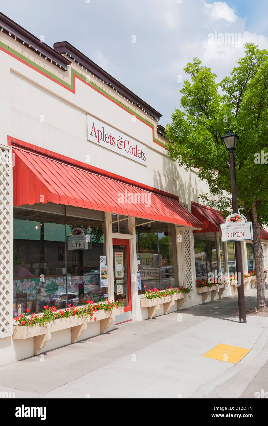 Washington, Cashmere, Aplets & Cotlets, Kitchen Tour and Country Store ...