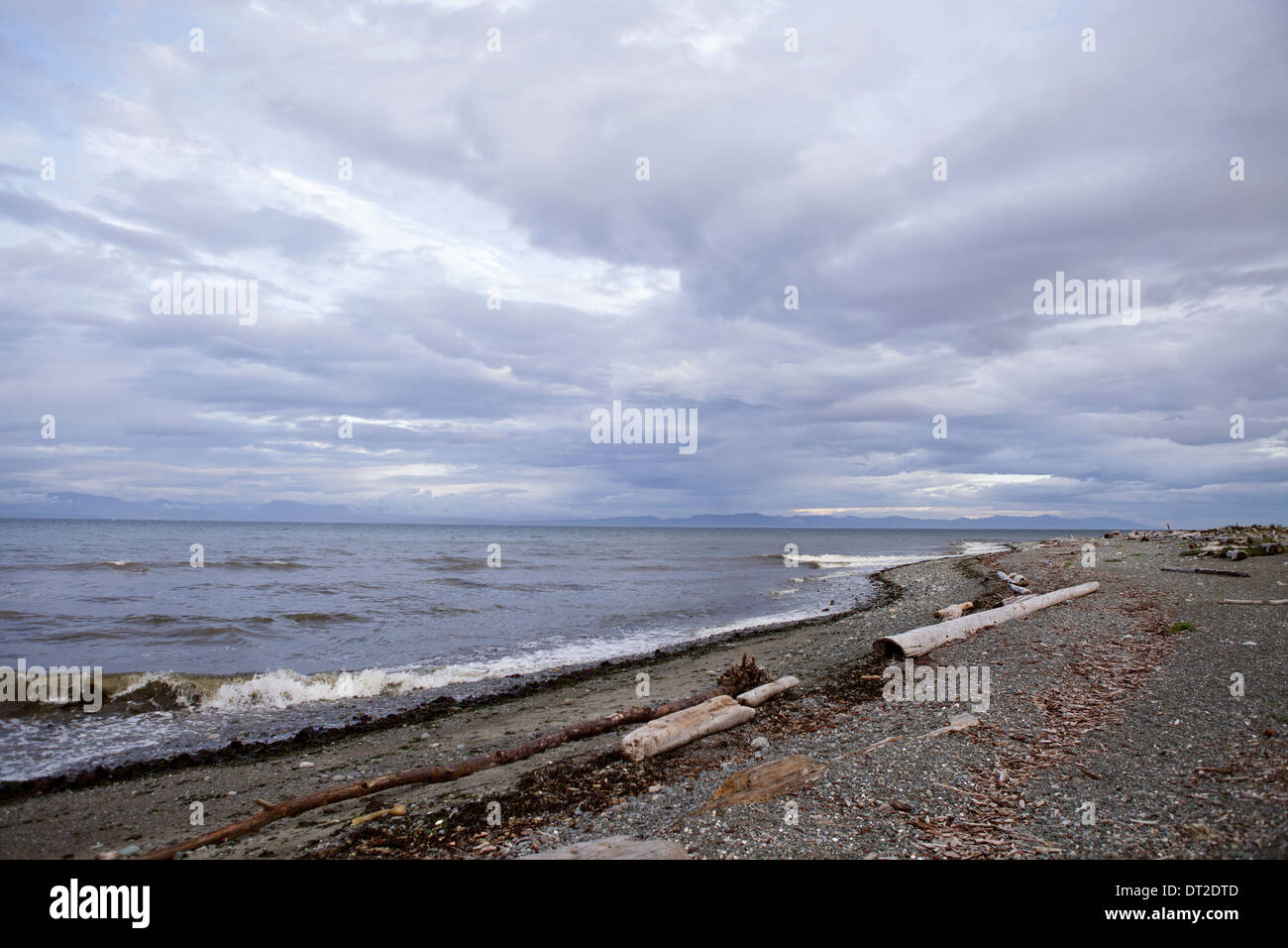 Ocean on cloudy day hi-res stock photography and images - Alamy