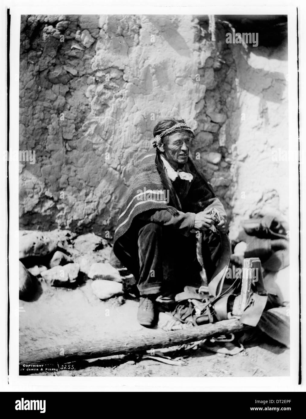 Adobe dwelling Black and White Stock Photos & Images - Alamy