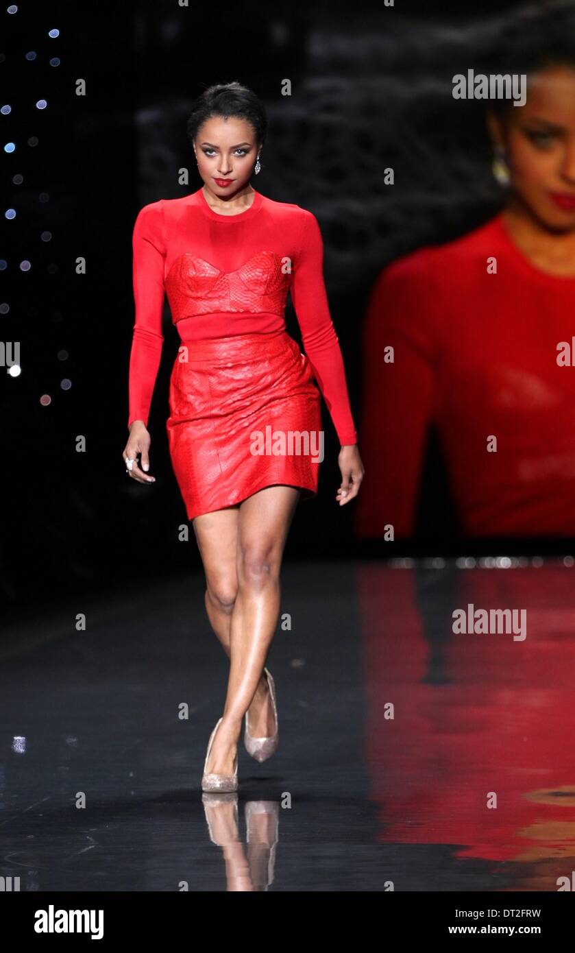 New York, NY, USA. 6th Feb, 2014. Kate Graham on the runway for The ...