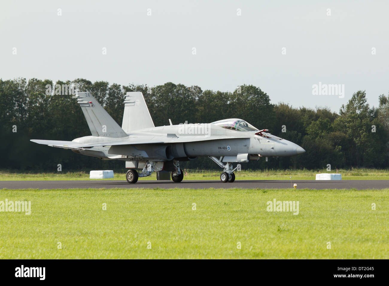 F18 aircraft fighter canopy hi-res stock photography and images - Alamy