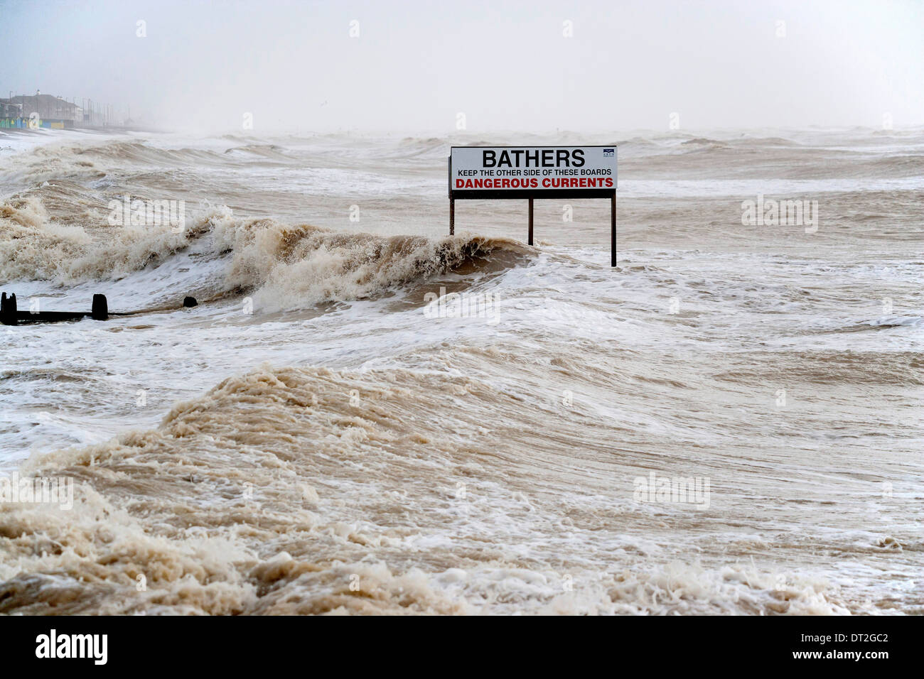 Littlehampton Beach Waves High Resolution Stock Photography and Images ...
