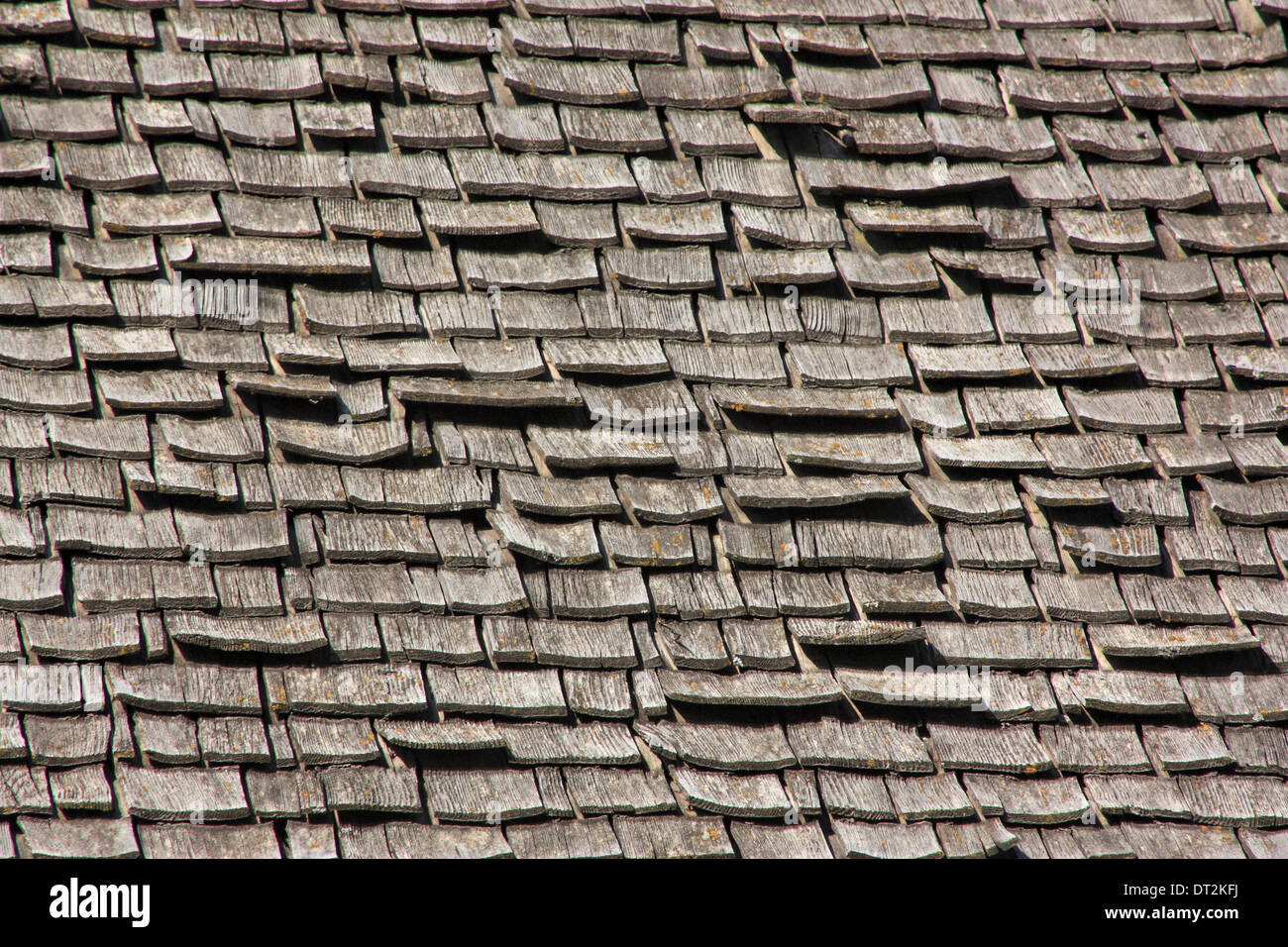 Wooden roofing shingles hi-res stock photography and images - Alamy