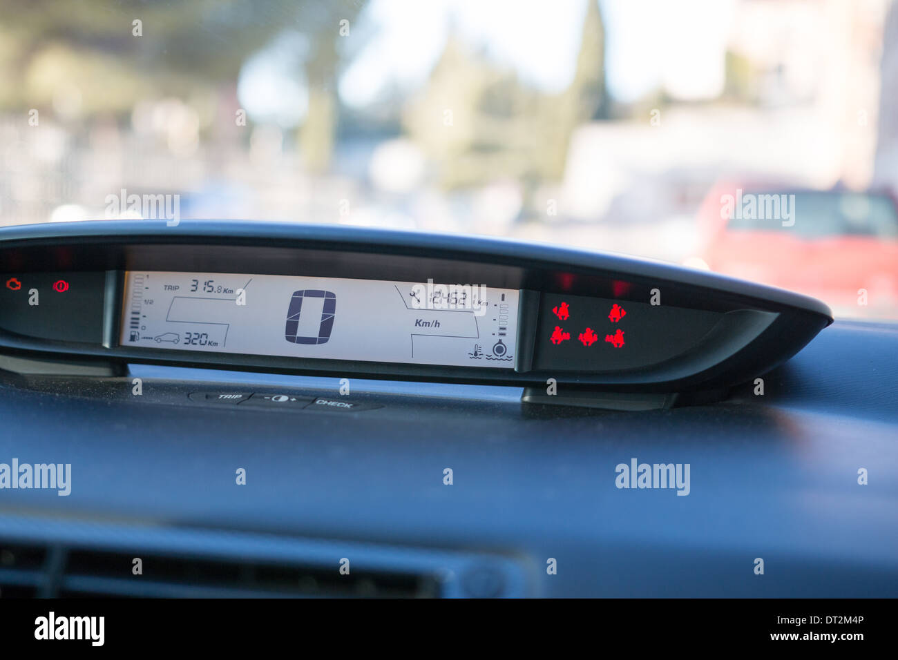 Car speedo hi-res stock photography and images - Alamy