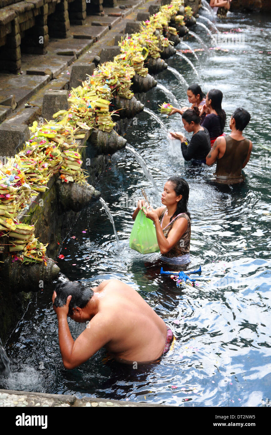 Cleansing bath ritual hi-res stock photography and images - Alamy