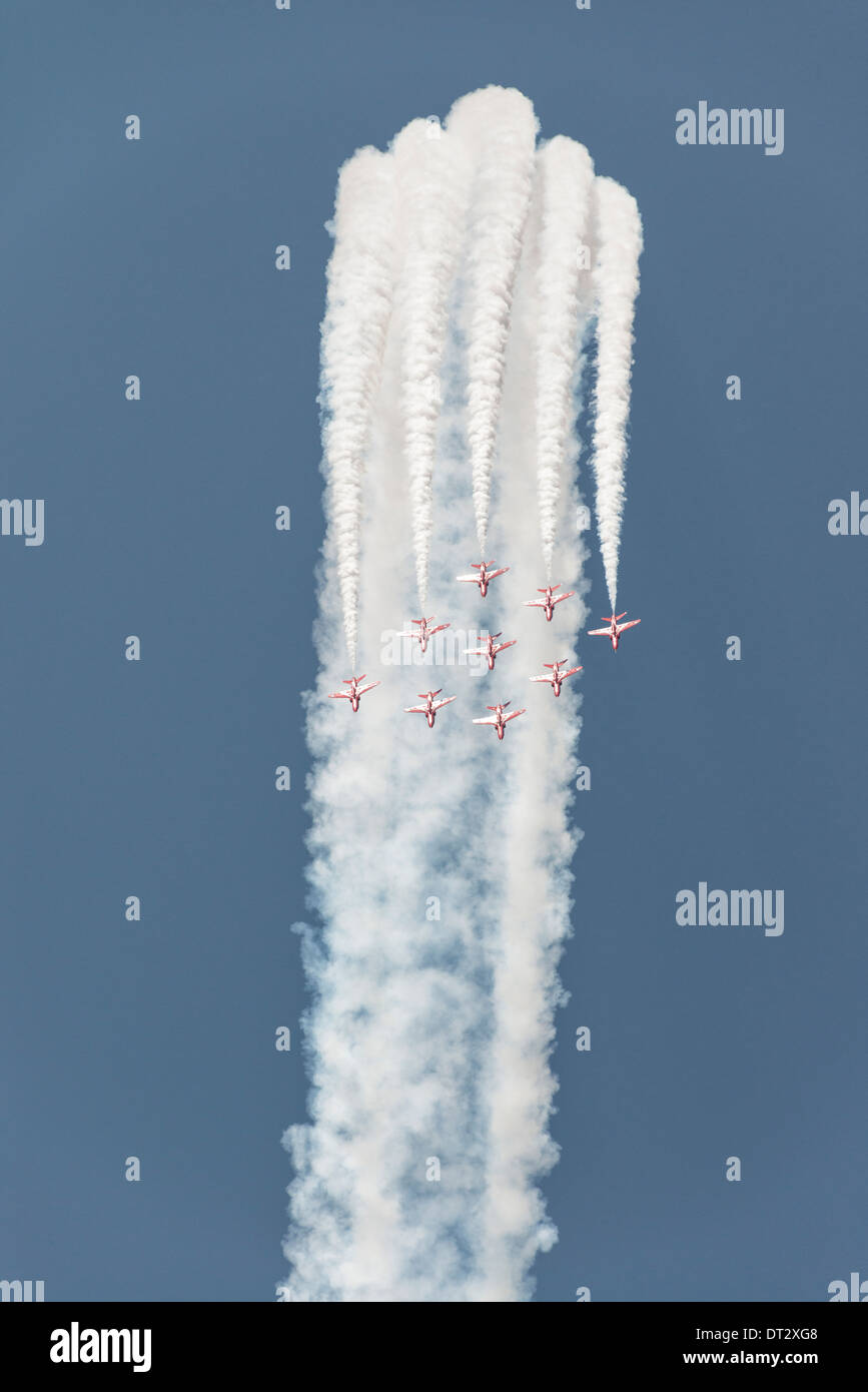 Diamond nine formation hi-res stock photography and images - Alamy
