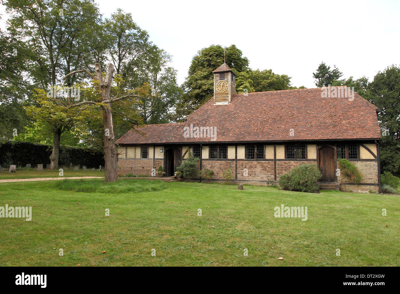 The chapel of Holy Cross & St Alban in the village of Brickendon Stock ...