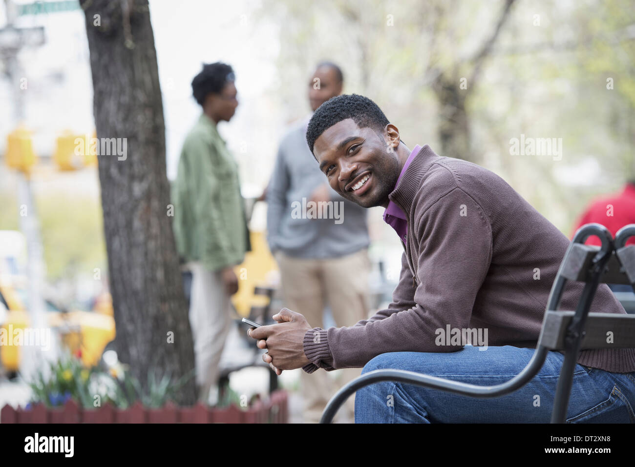 Group bench hi-res stock photography and images - Alamy