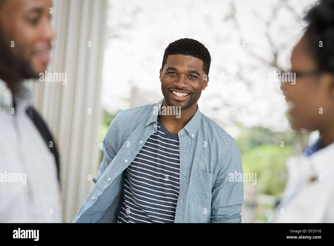 Good looking people hi-res stock photography and images - Alamy