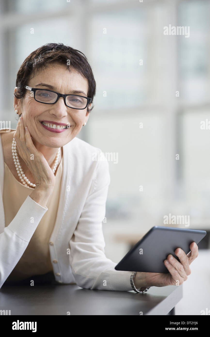55 to 60 years woman work hi-res stock photography and images - Alamy