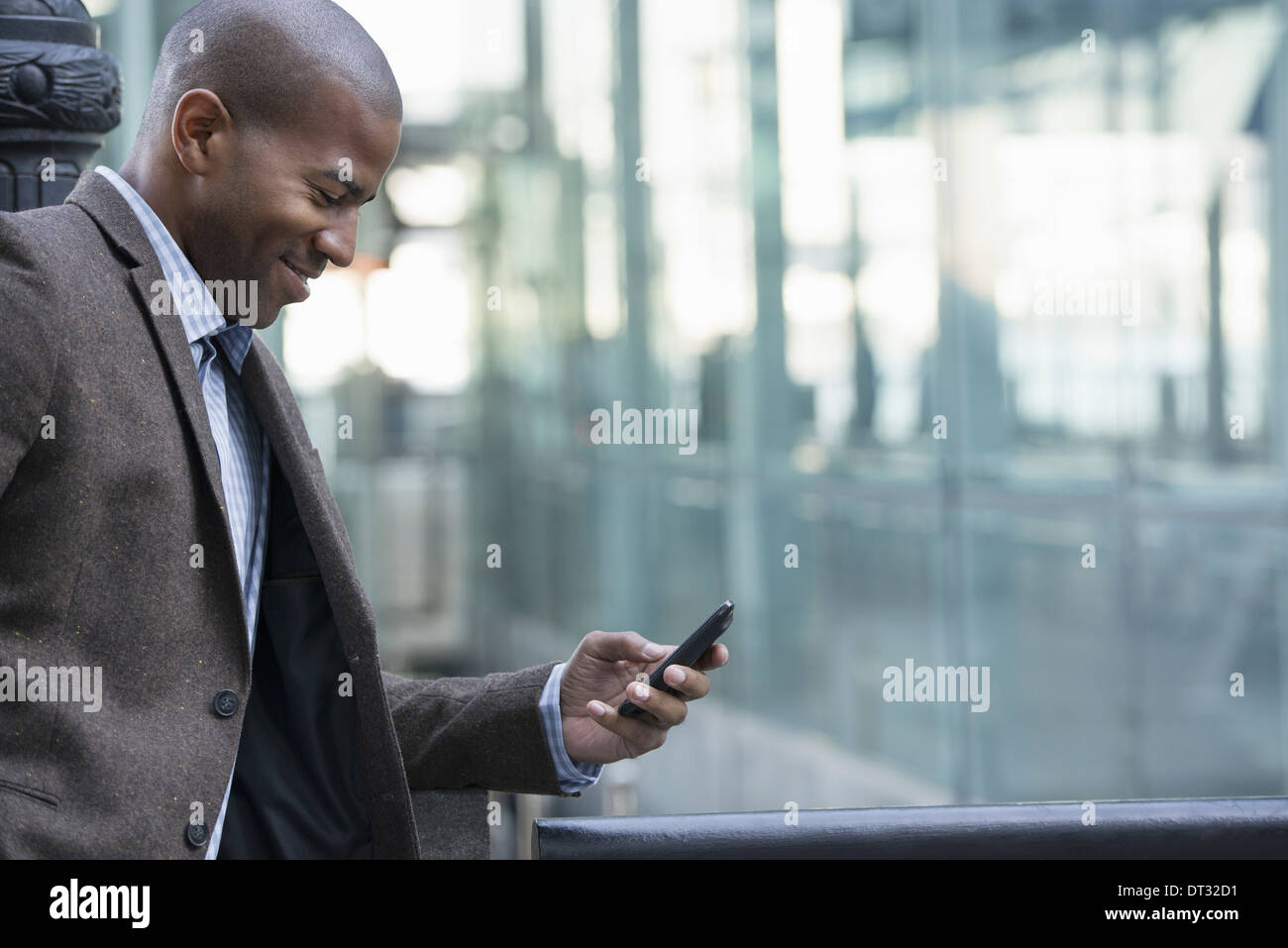 Checking cell hi-res stock photography and images - Alamy