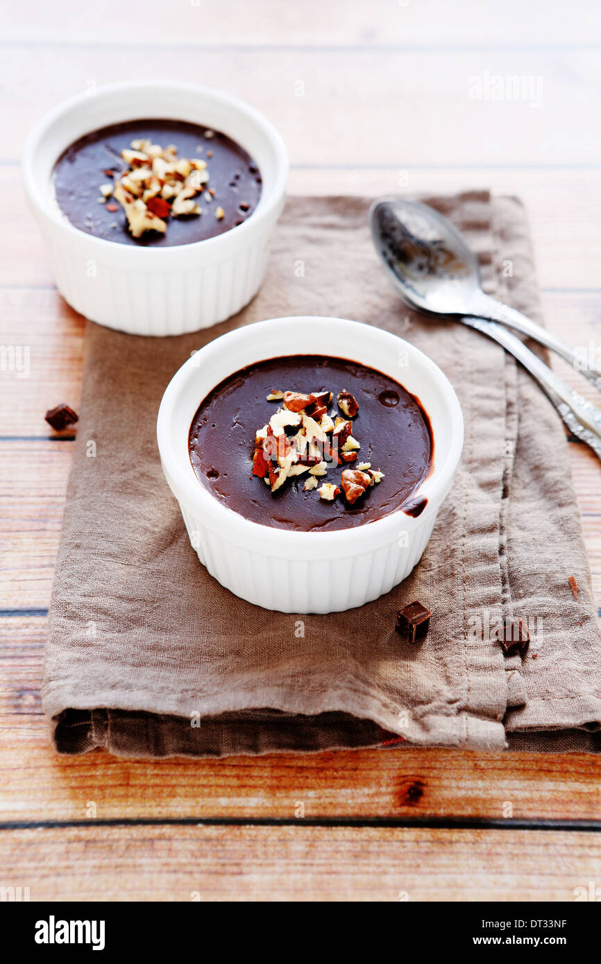 chocolate pudding with nuts, food closeup Stock Photo - Alamy