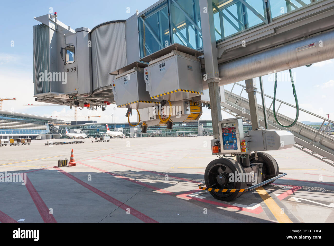 An passenger boarding jetty at Zurich International Airport (Kloten ...