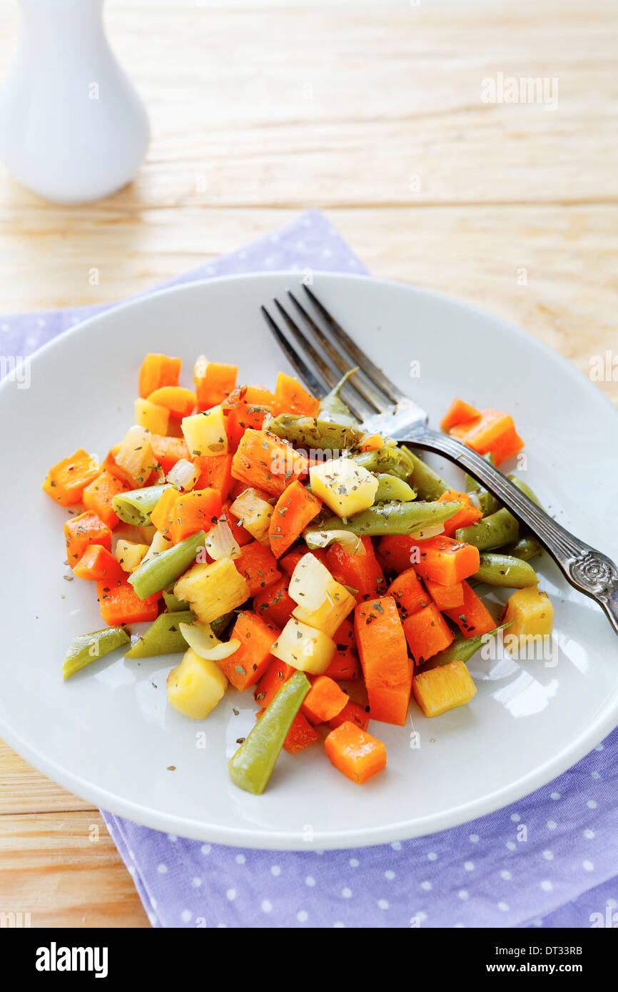 Roasted vegetable mix hi-res stock photography and images - Alamy