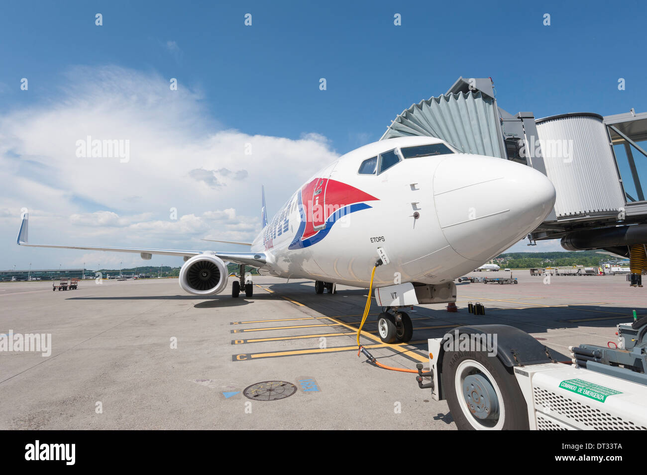 Boeing commercial aircraft hi-res stock photography and images - Alamy