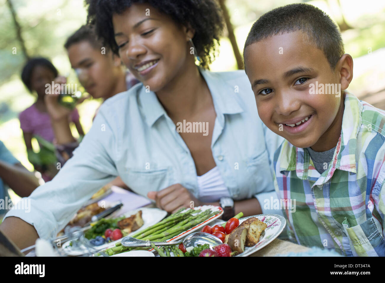 Children expressing themselves hi-res stock photography and images - Alamy