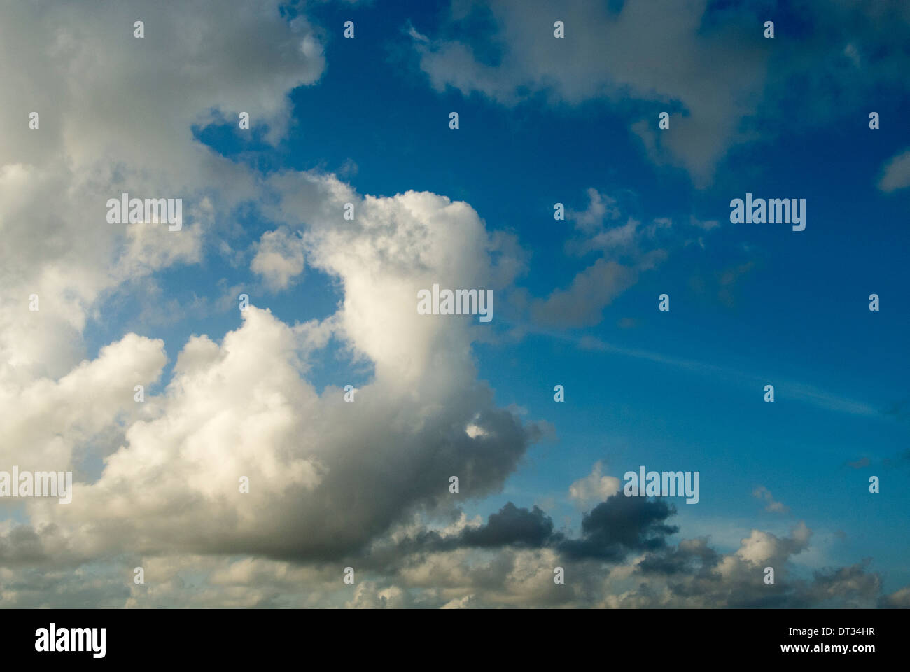 Vapor clouds hi-res stock photography and images - Alamy