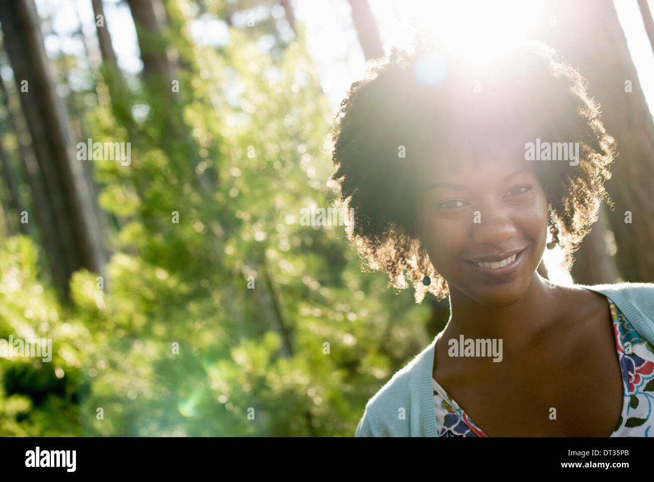 Woman shade hi-res stock photography and images - Alamy