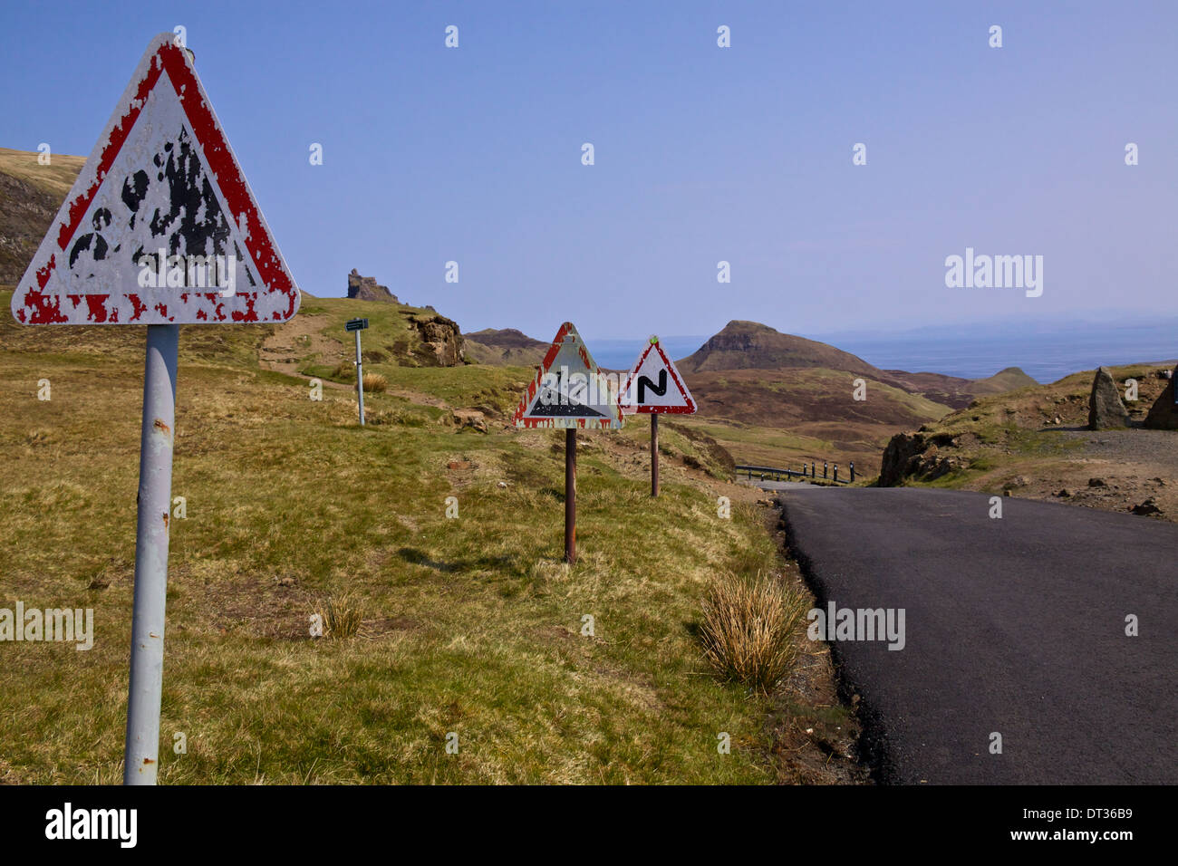 Signs by the mountain pass on Isle of Skye, Scotland Stock Photo - Alamy