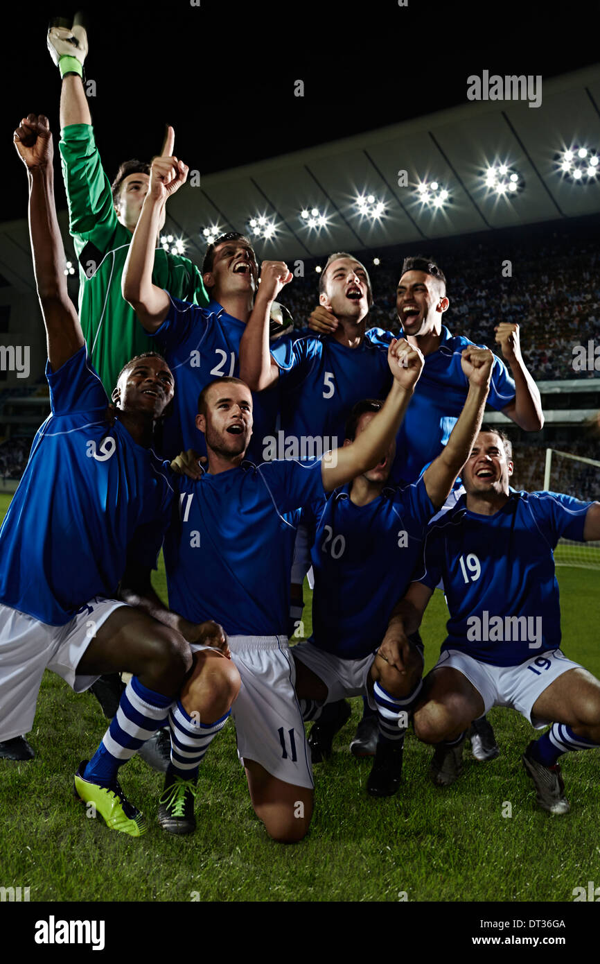 Crowd Cheering Football Stadium Stock Photos & Crowd Cheering Football ...