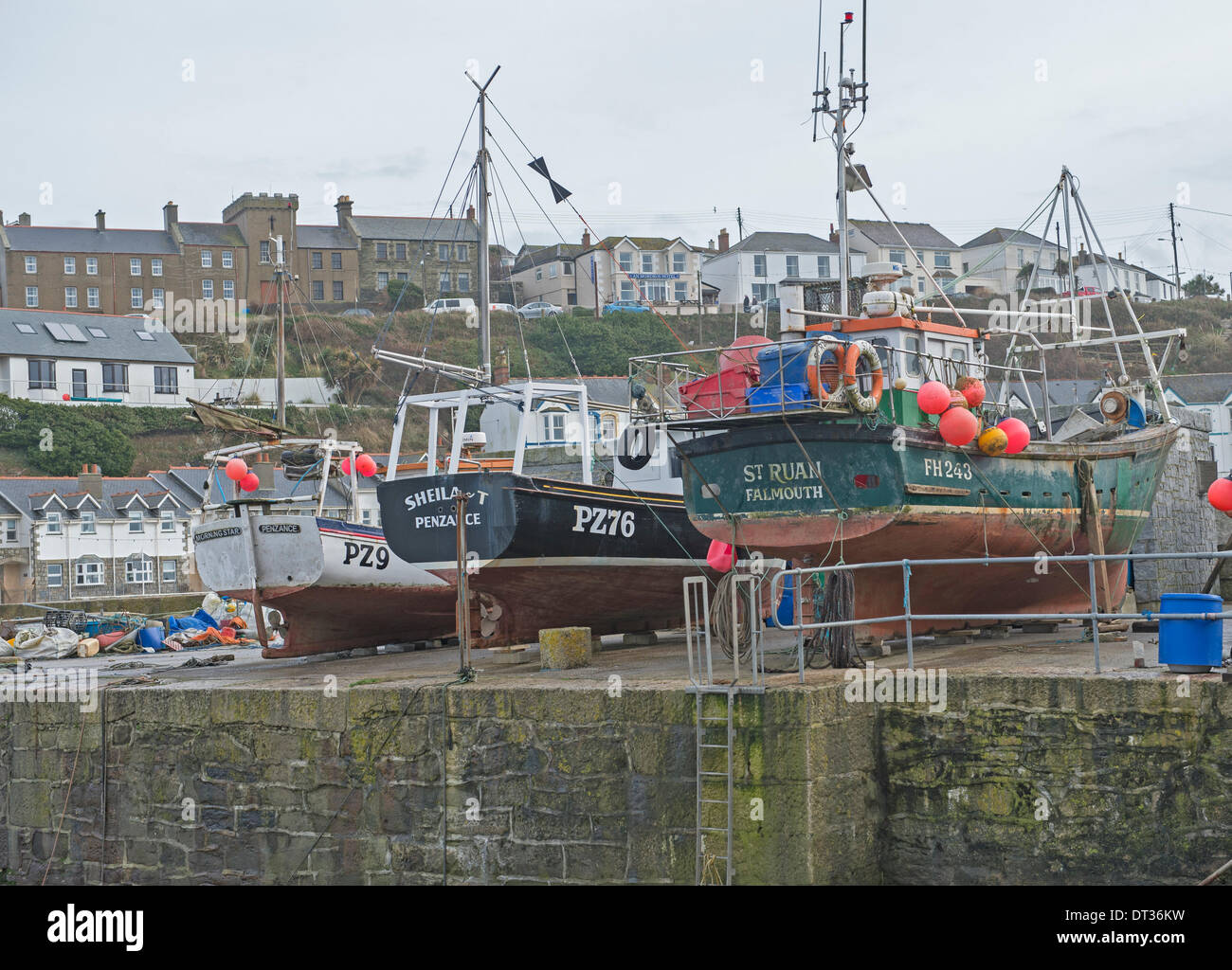 Porthleven storm 2014 hi-res stock photography and images - Alamy