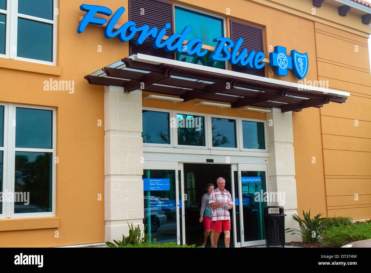Blue cross blue shield building hi-res stock photography and images - Alamy