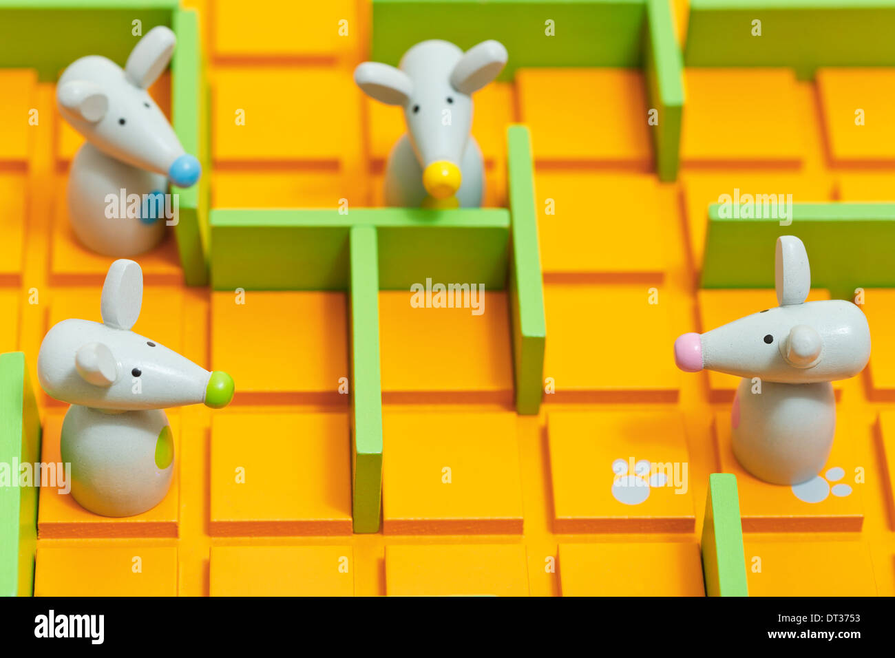 board game Quoridor Kid Stock Photo - Alamy