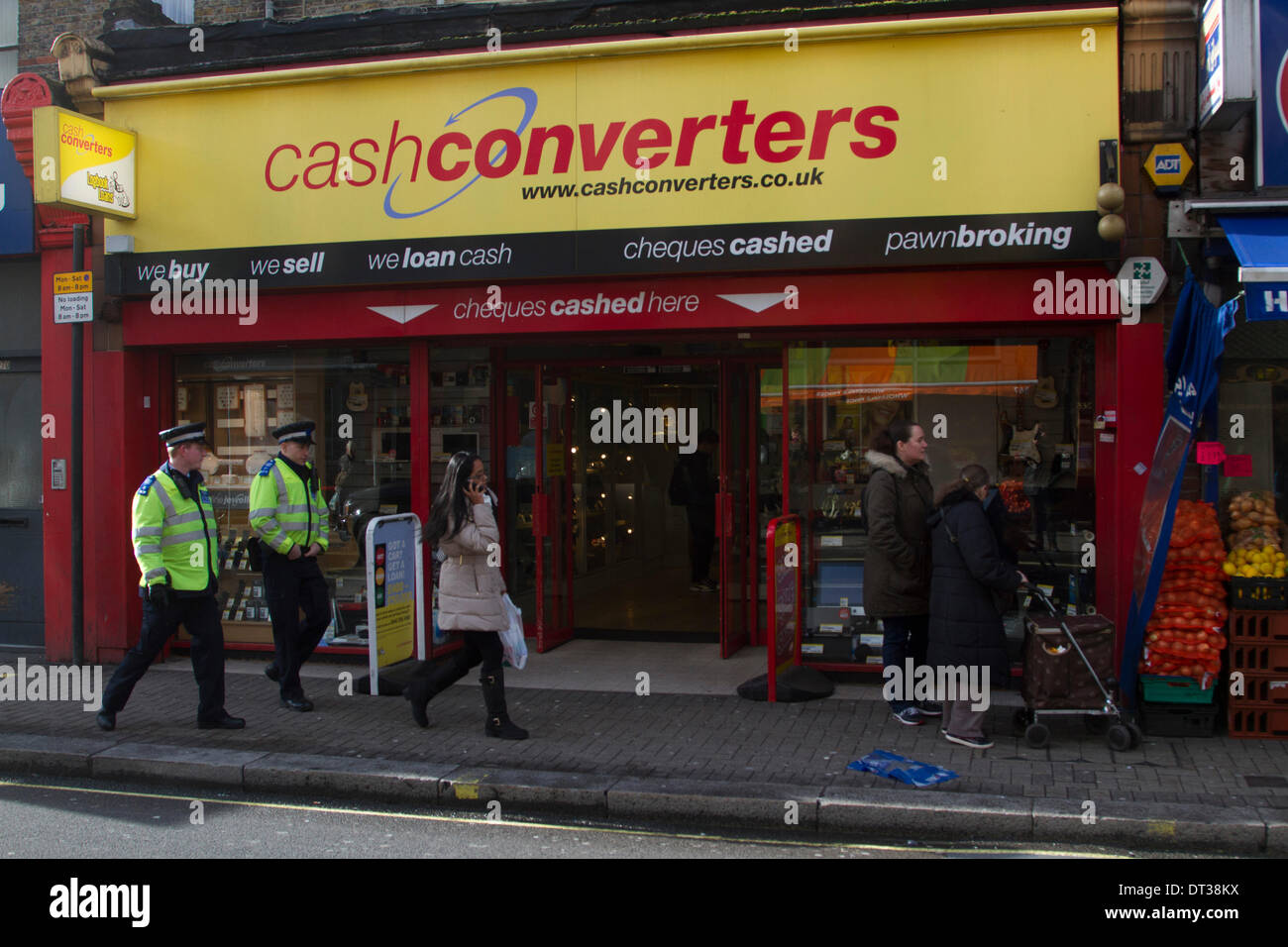 Cash Converter High Street Hi res Stock Photography And Images Alamy