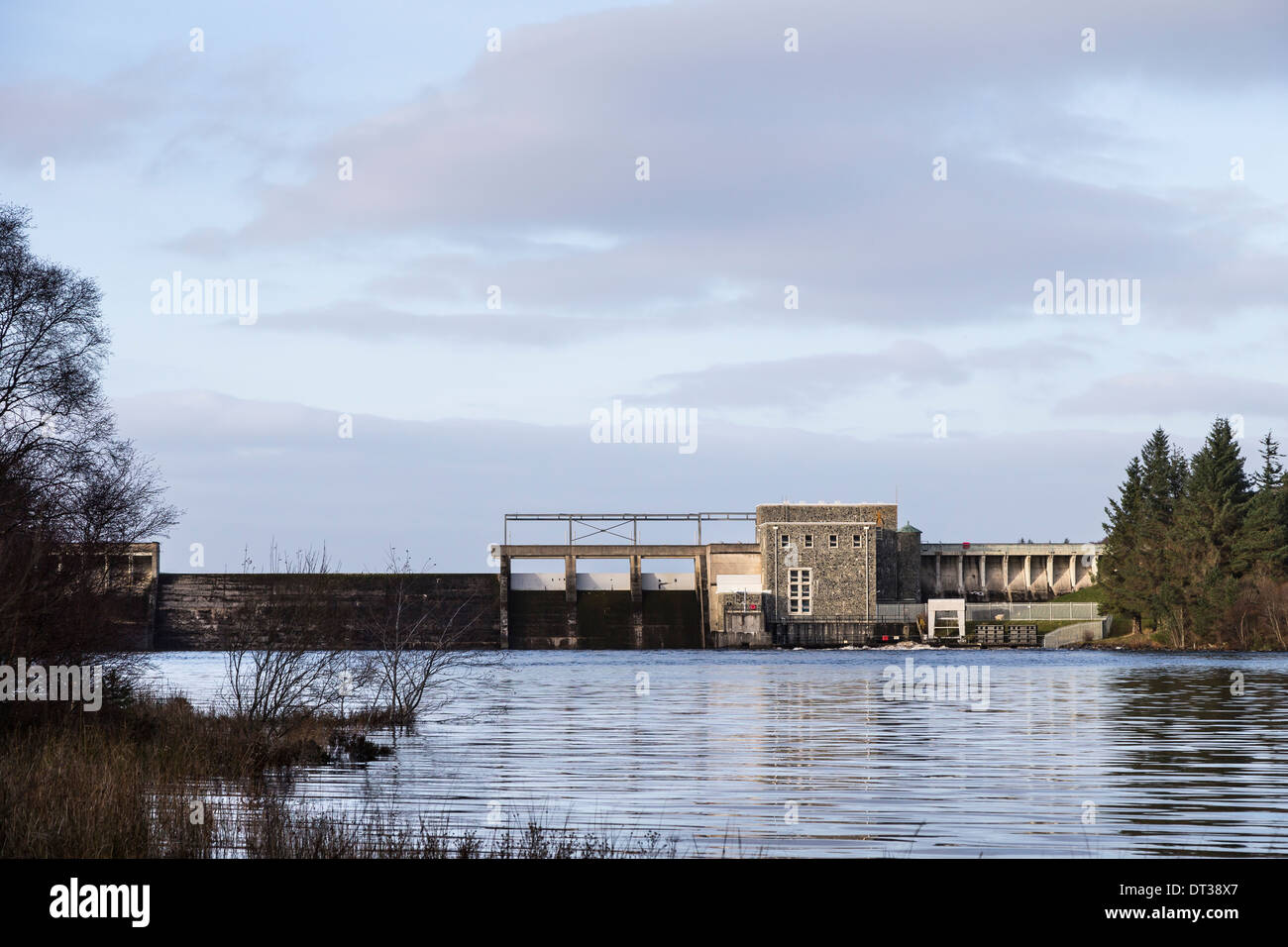 Hydro dam scotland hi-res stock photography and images - Alamy