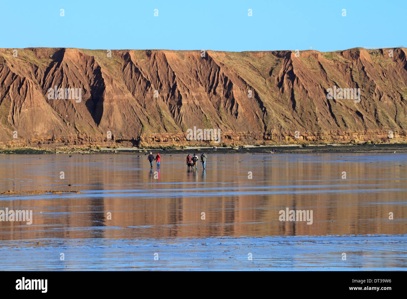 Walking on filey brigg hi-res stock photography and images - Alamy