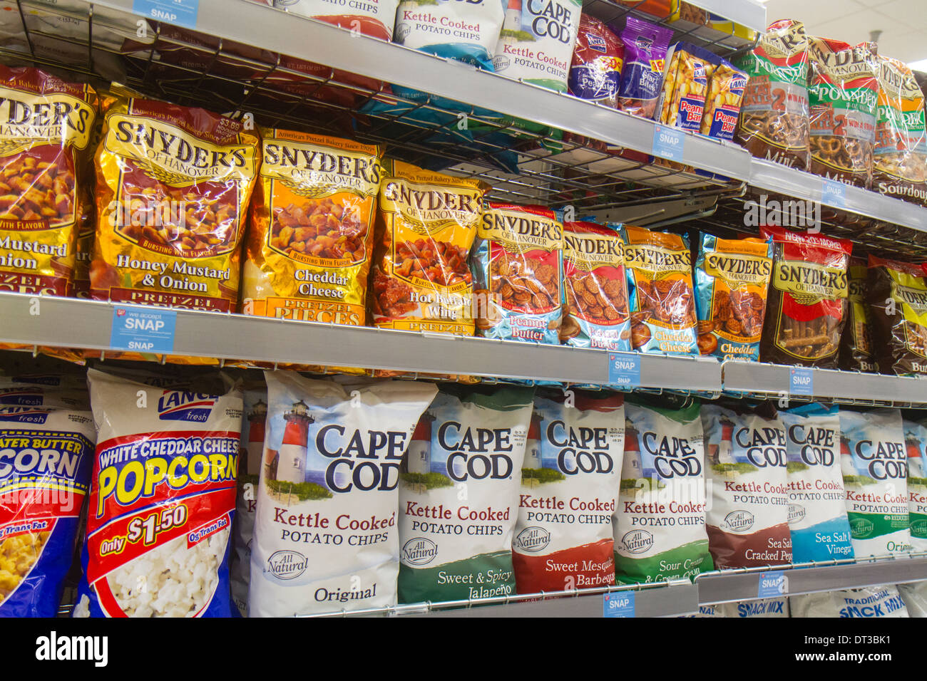 Potato Chips On Display In Stock Photos & Potato Chips On Display In ...