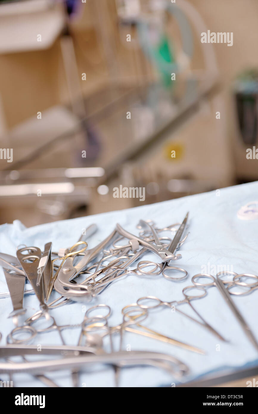 surgery room indoor Stock Photo - Alamy