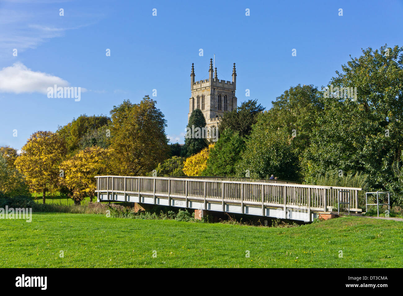 Footbridge walks hi-res stock photography and images - Alamy