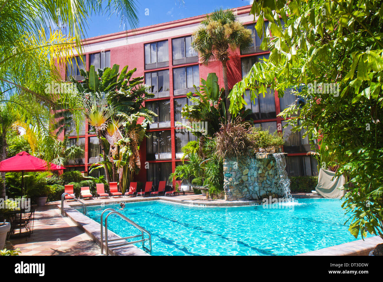 Crowne plaza hotel swimming pool hi-res stock photography and images ...