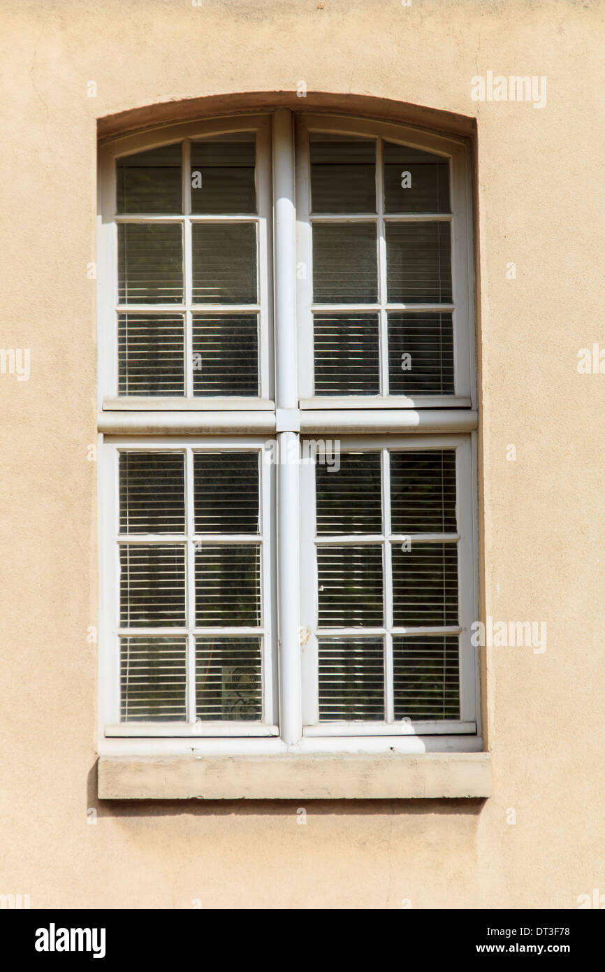 Vintage paris window hi-res stock photography and images - Alamy