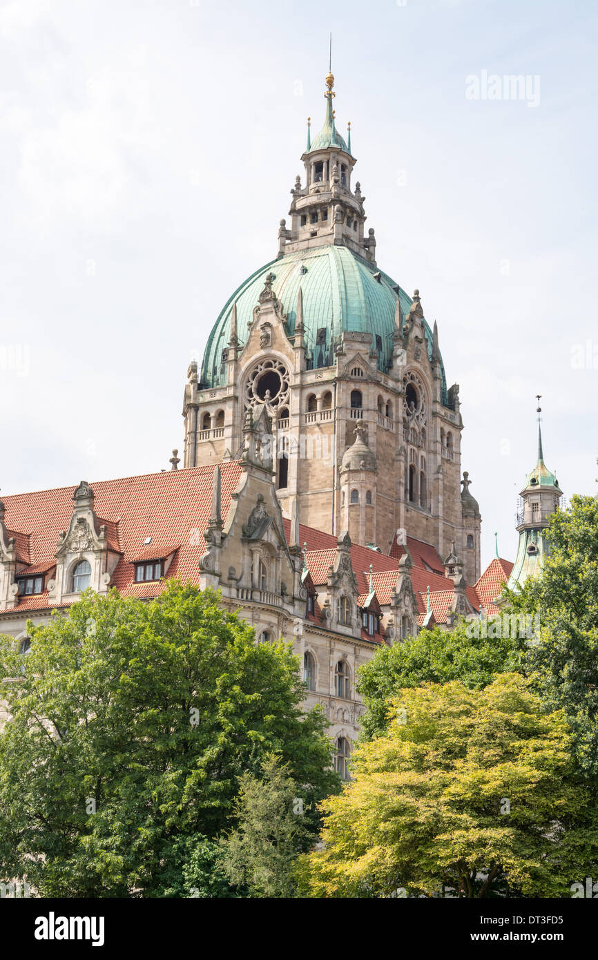 House of hanover symbol hi-res stock photography and images - Alamy