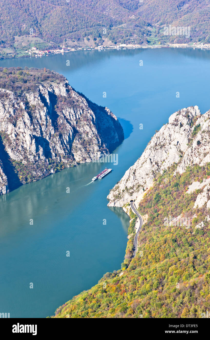 Cliffs over Danube river at the place where Djerdap gorge is narrowest ...