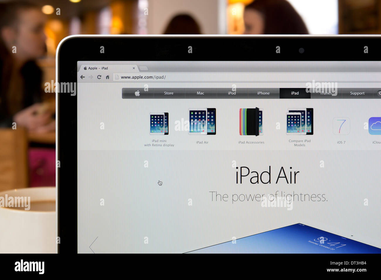 Book laptop ipad tv hi-res stock photography and images - Alamy