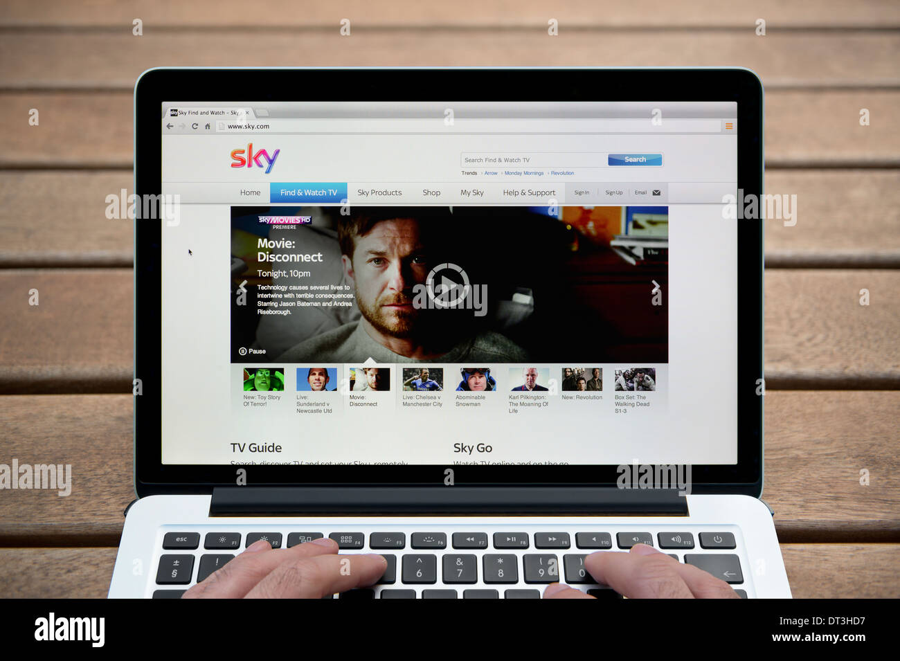 Sky tv screen hi-res stock photography and images - Alamy