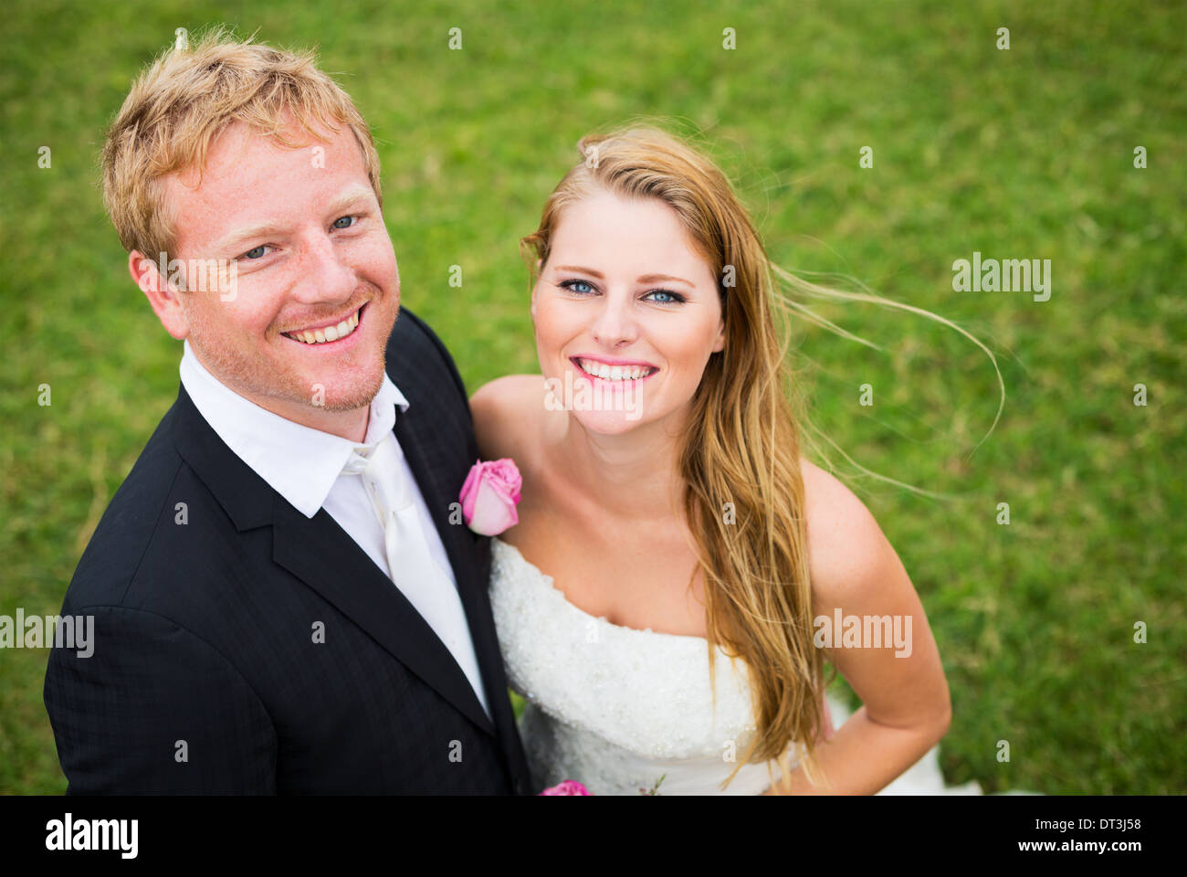 Wedding Couple, Bride and Groom Just Married Stock Photo - Alamy