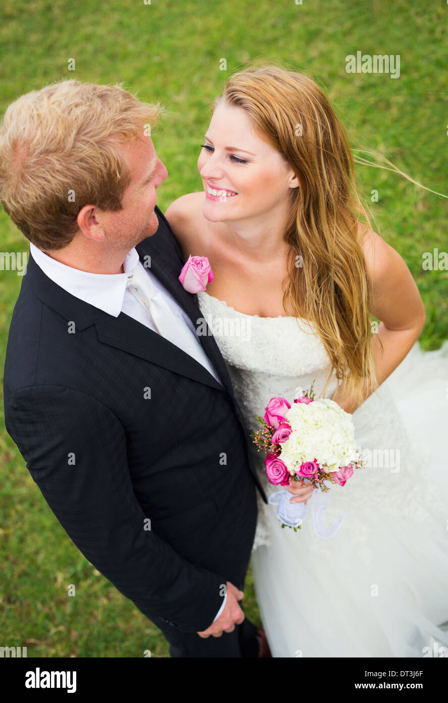 Wedding Couple, Happy Romantic Bride and Groom Stock Photo - Alamy
