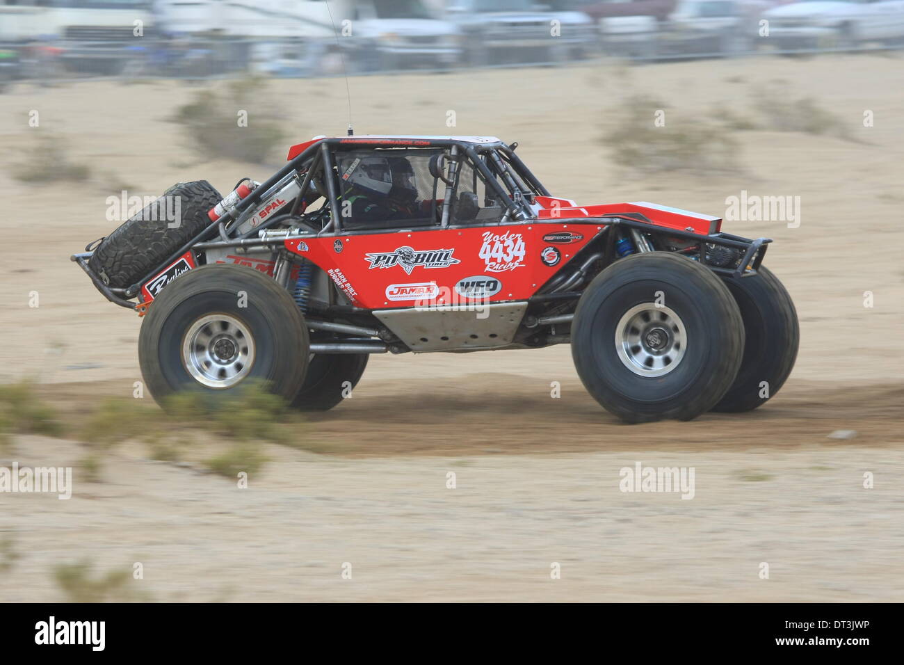Scenes from the KING of the HAMMERS - Ultra4 Racing in desert at ...