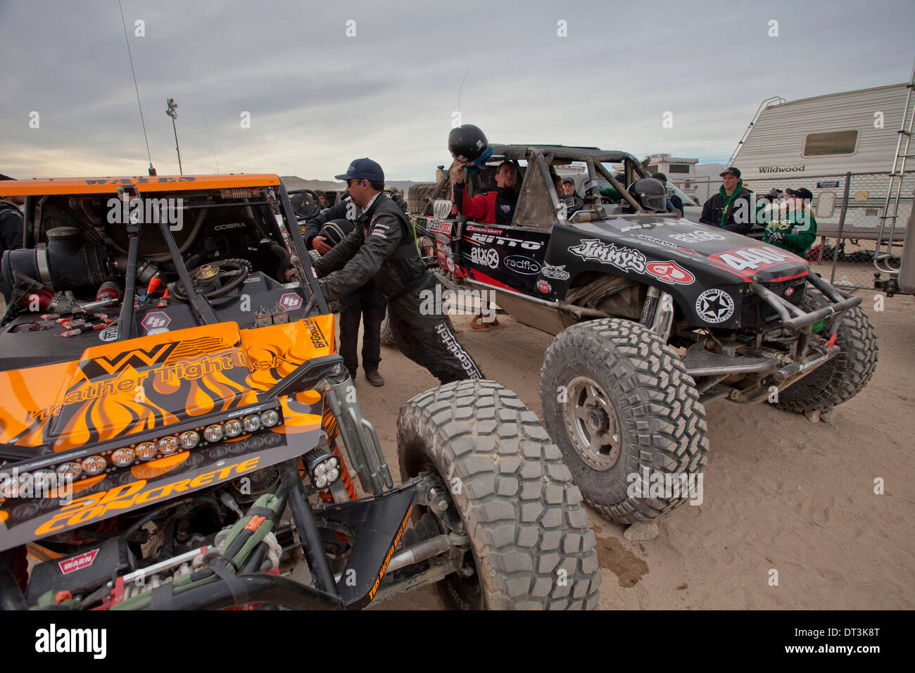 Scenes from the KING of the HAMMERS - Ultra4 Racing in desert at ...
